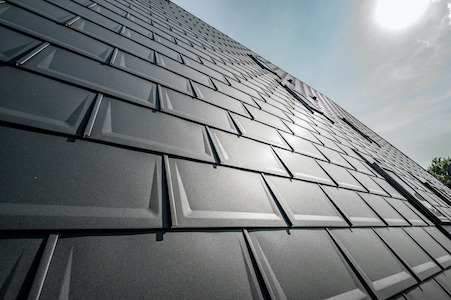 Prefa Solar Dakpan – aluminium dakpaneel en zonnepaneel in één ...